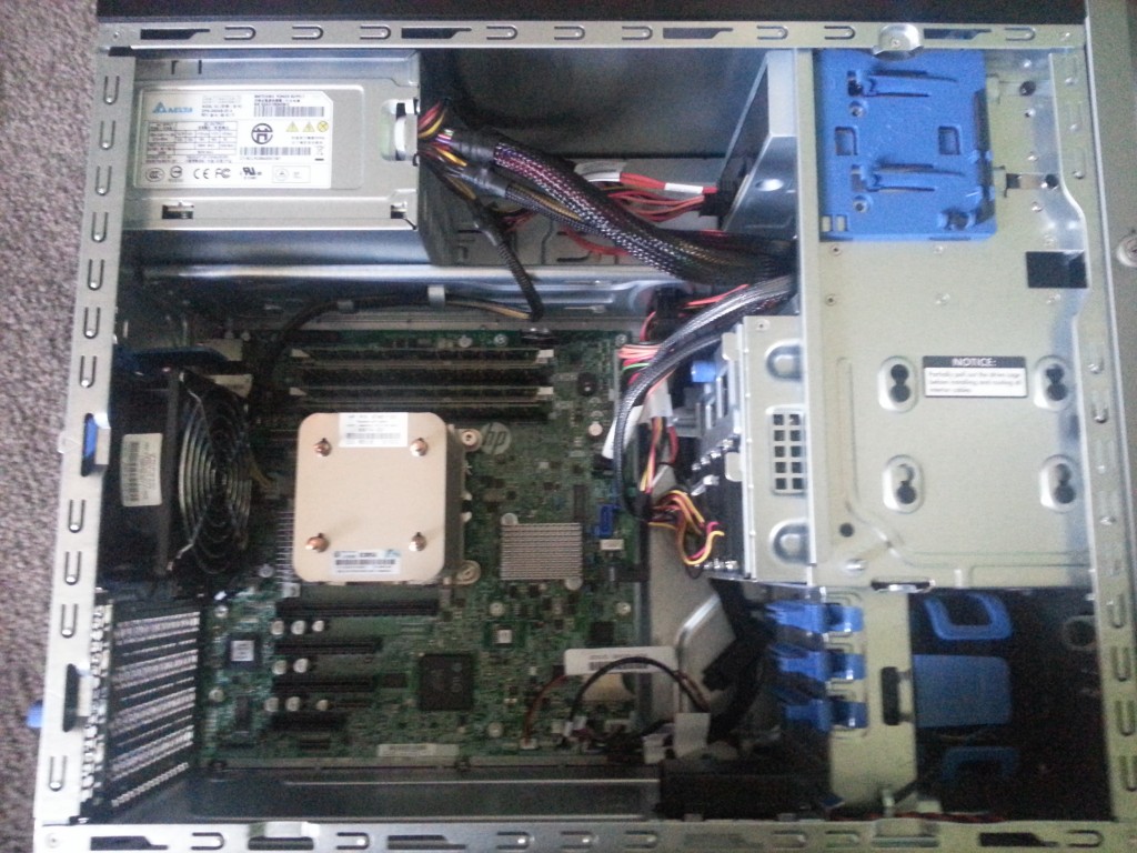 HP ML310e Review | WeBreakTech